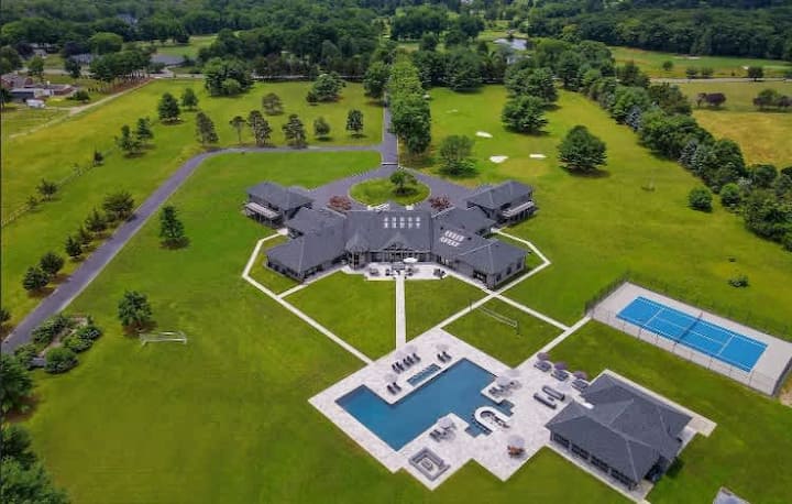 Mattaccino By Rove Travel | Estate With Pool & Spa - Belmar, NJ