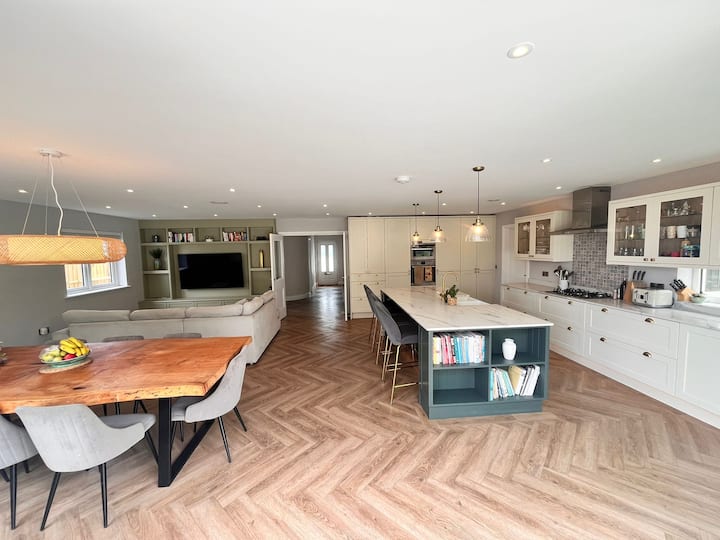 New Family Home In Dorset - Sandbanks