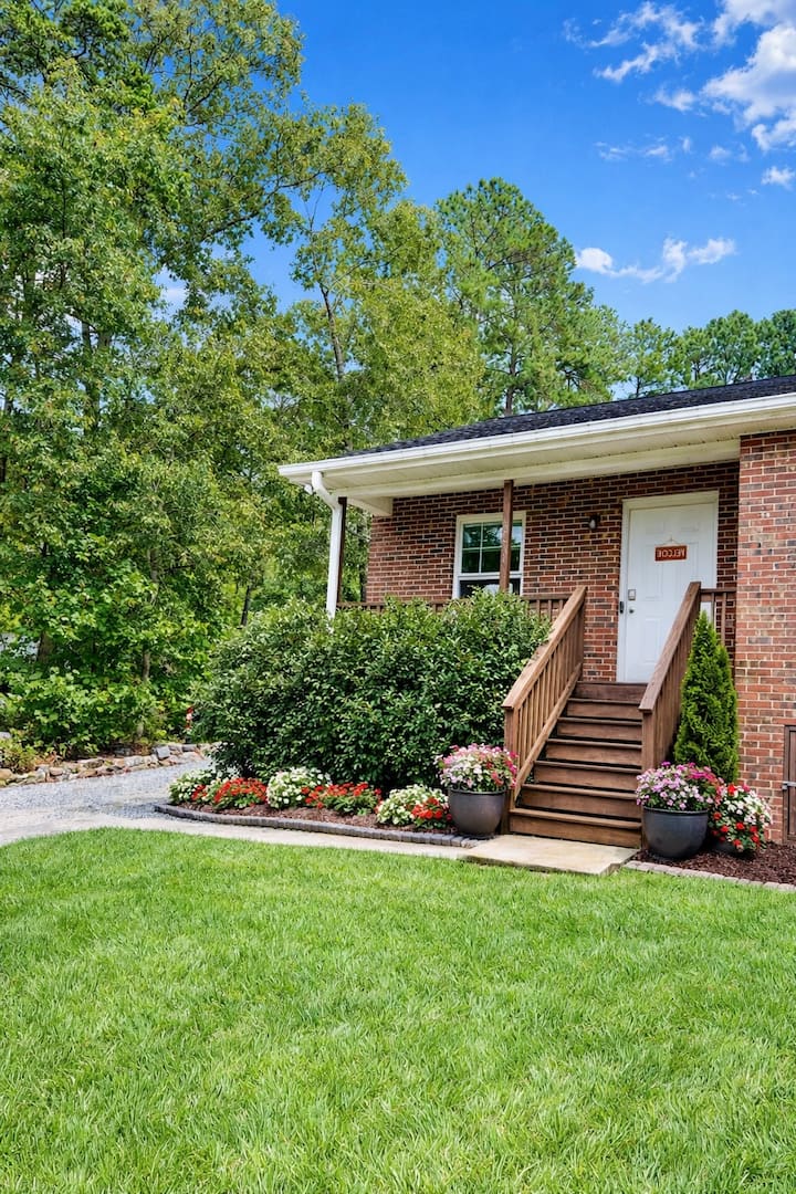 Cute 2 Bedroom House | Lake Norman Area | Denver - 丹佛