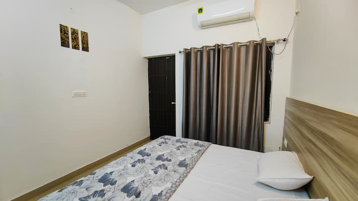 Braj Stay - 2 Bhk Apartment - Vrindavan