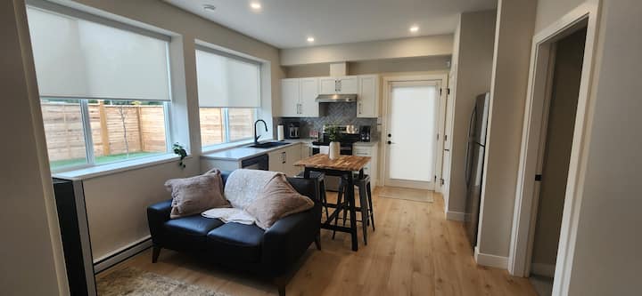 Farmhouse In The City - Abbotsford