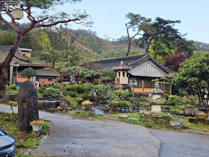 Hanok Stay Near Songgwangsa | Nature Retreat - Suncheon-si