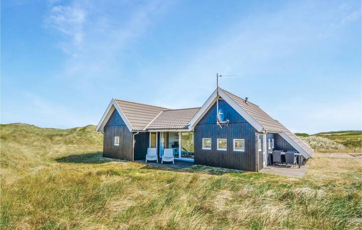 Nice Home In Thisted With Kitchen - Klitmøller