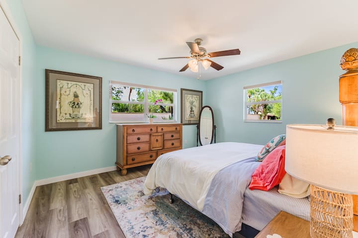 Secret Retreat Near The Beach - Venice Beach, FL