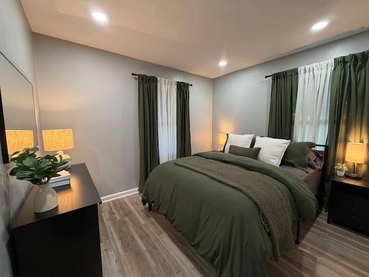 Modern Kc Duplex Near Downtown - Kansas City, MO