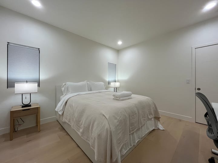 Private Room W/ Attached Bath - Near Nvidia +Tech - Santa Clara, CA