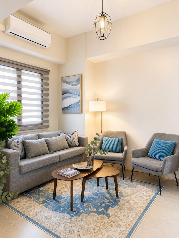 The Weekend Home By Livingroom: 2 Bedroom - Cebu City