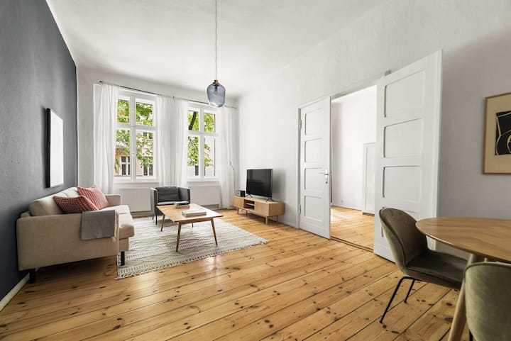 Charming 3 Bedroom Apartment In Friedrichshain - Berlin