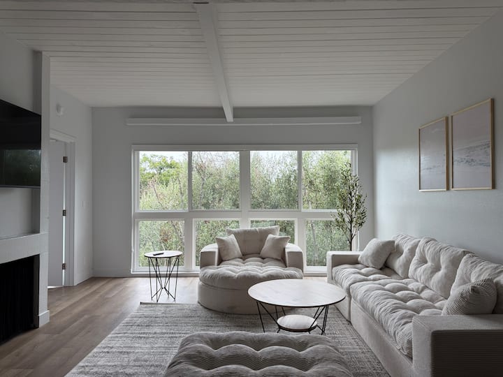 Ocean View Modern & Spacious 2bd/2ba - Venice Beach, CA