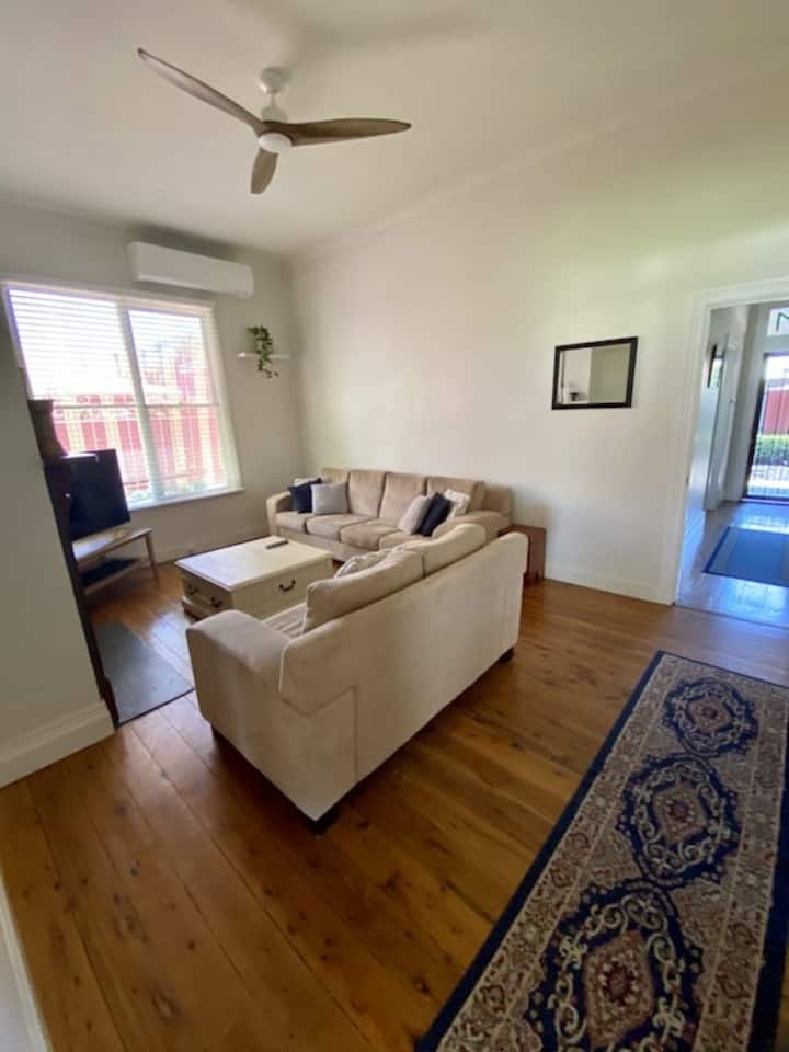 Stay At Tks Hotel - Albury