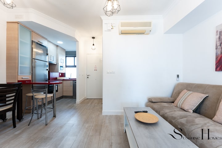 Beachfront Studio With Sea Views & Pools - Benalmádena