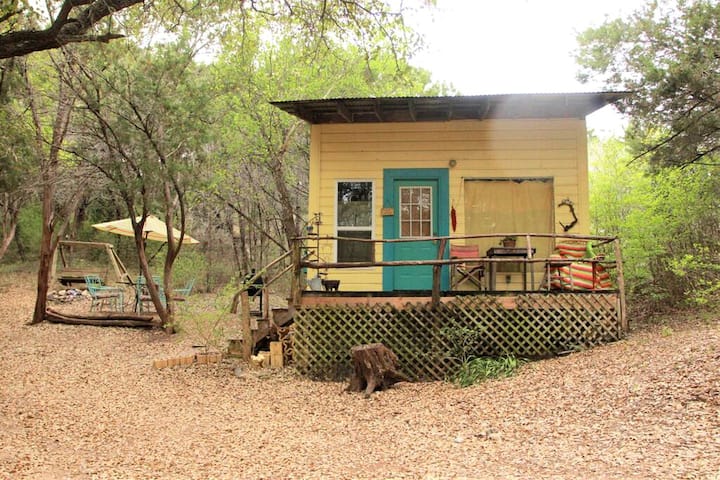 Rustic Family Cabin In Texas Hill Country - Marble Falls, TX