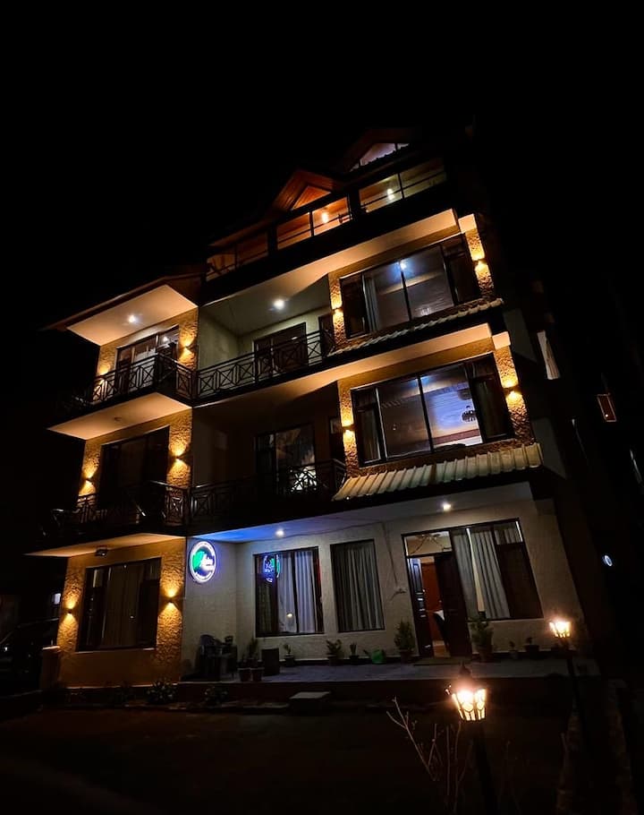 6bhk Alpine Resort - Manali