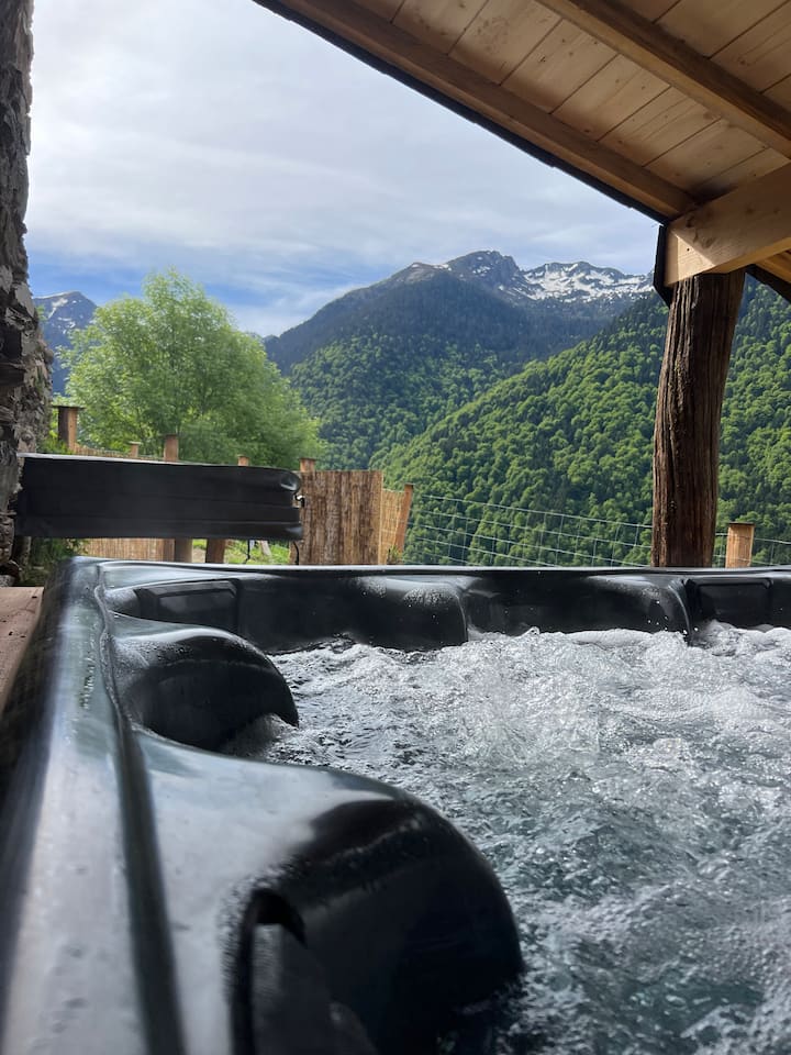 Chalet Au Cœur Des Pyrénées Avec Jacuzzi - Le Mourtis