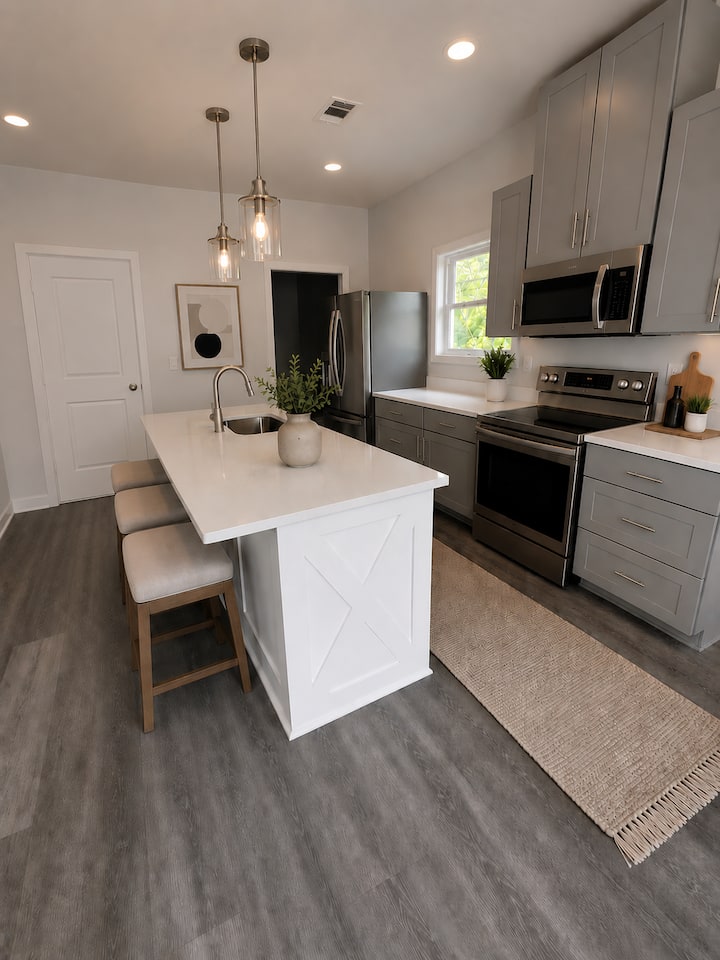 Modern Luxury Home | Bright, Clean & Fully Updated - Stone Mountain