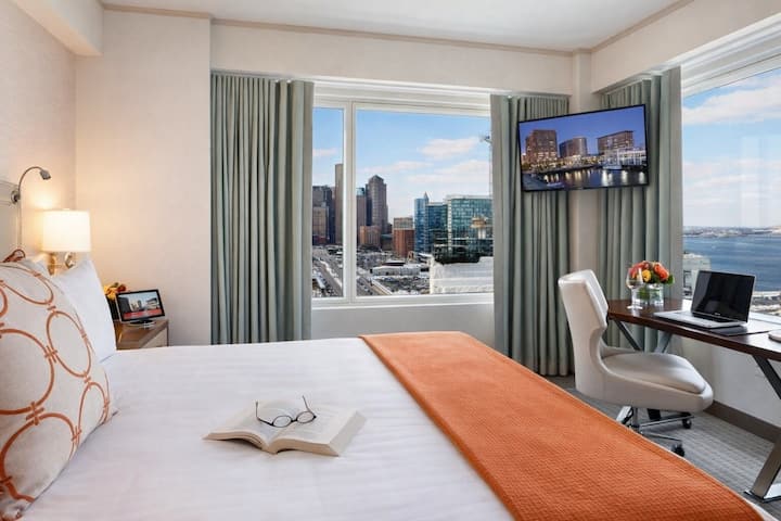 King Suite | Seaport Boston | Waterfront Hotel - Boston, MA