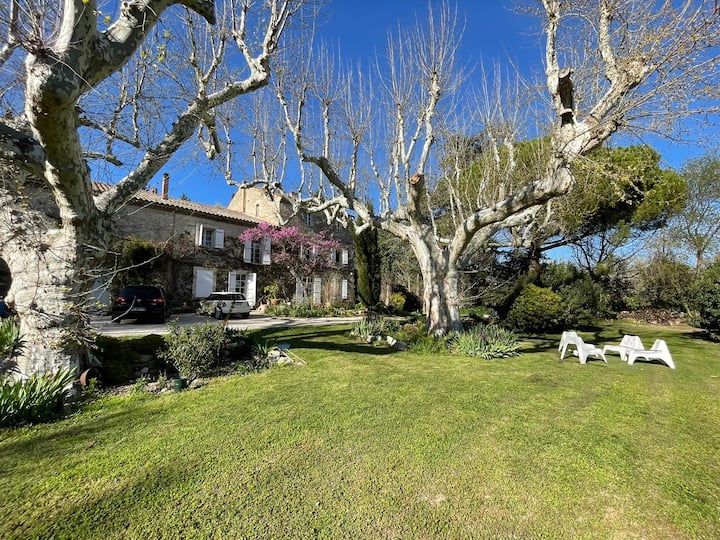 Appartement Dans Un Mas - 7min Centre Ville - Avignon