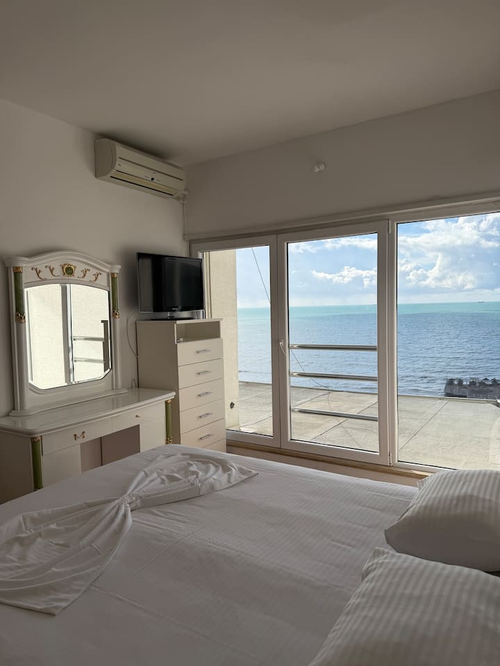 Four-bedroom Penthouse Sea View - Albania