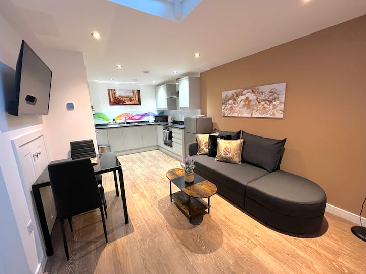 Glastonbury Serenity, Split Level 1 Bedroom - Glastonbury