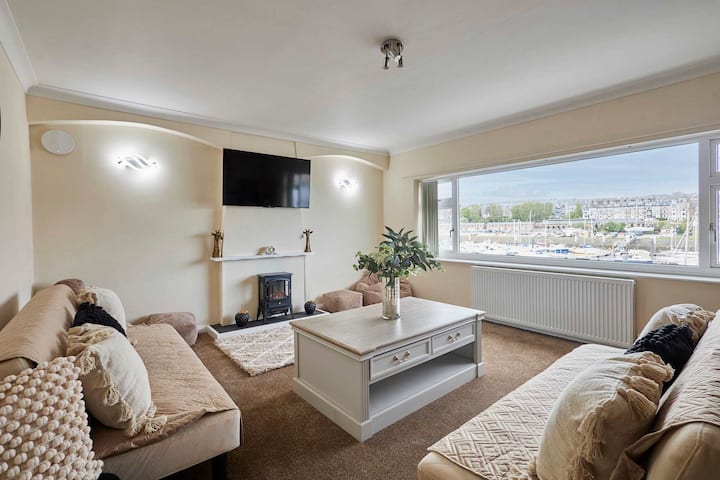 Host & Stay | Paylors View Cottage - Whitby