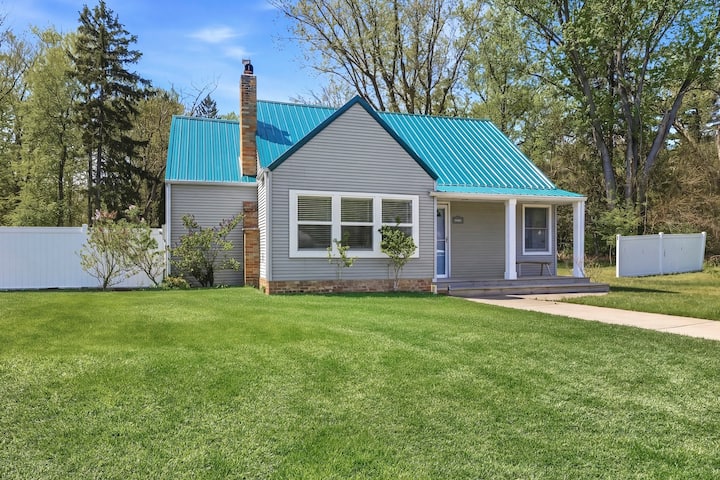 Sunset Haven Cottage - Bridgman, MI