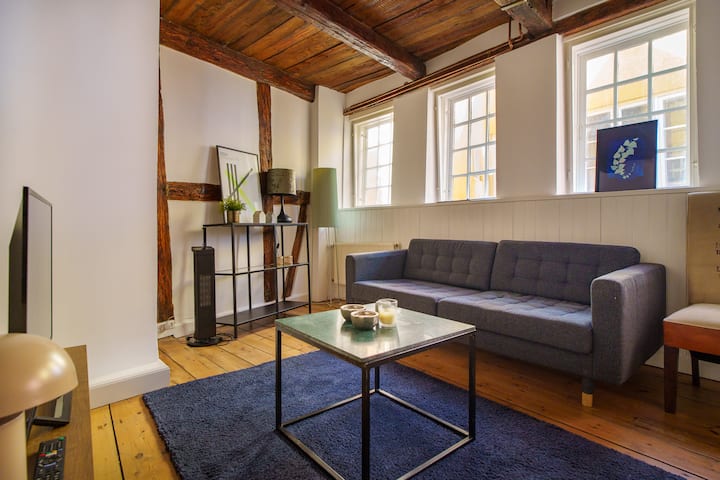 Historic 1772 Backhouse In Central Christianshavn - Copenhagen