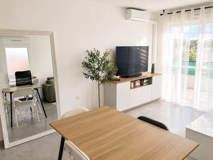 T2 Moderne • Climatisation • Terrasse • Queen Size - Montpellier