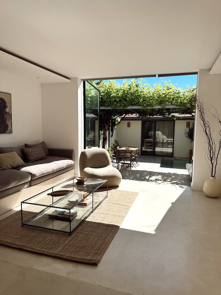 Casa Acogedora Con Piscina Privada - Chamartín