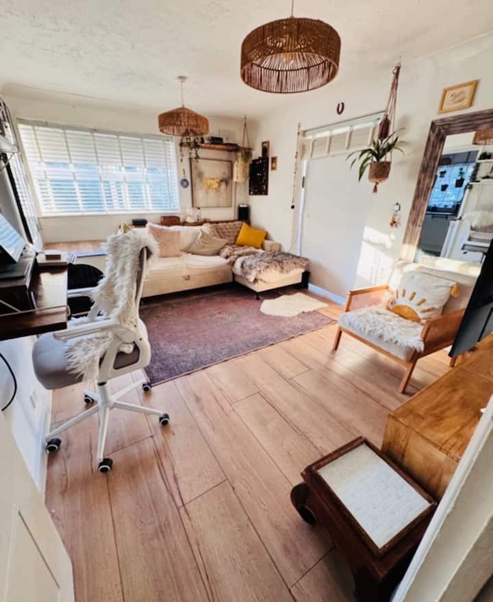 Bright And Cozy Home | Perfect For Long Stays | - Henley-on-Thames