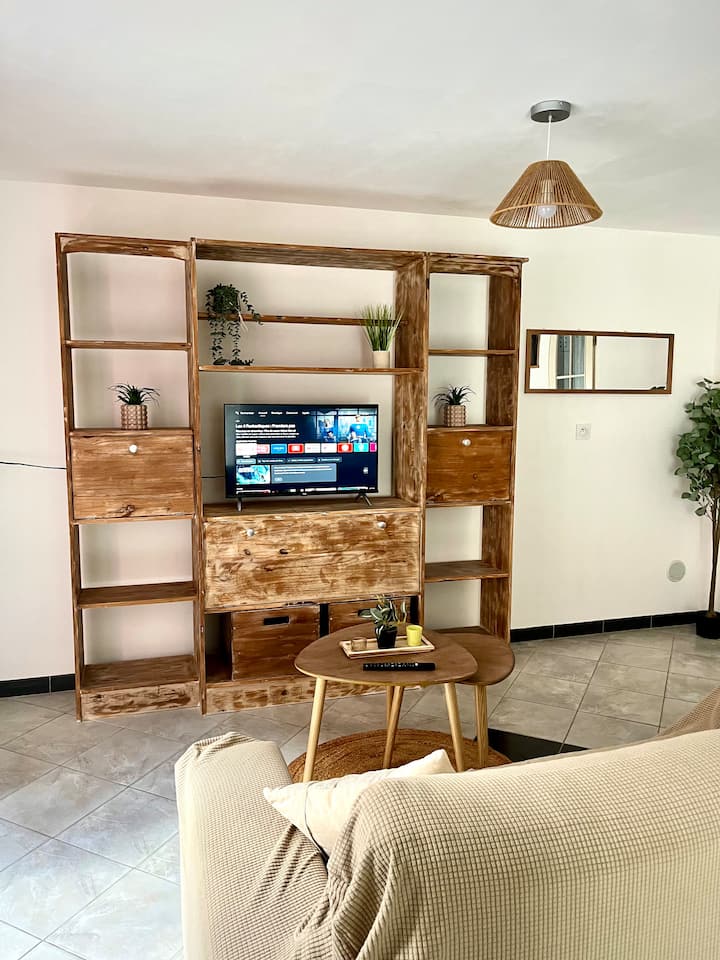 Le Cocon Rose - Studio Cosy Tout éQuipé - Saint-Jean-de-Maruéjols-et-Avéjan