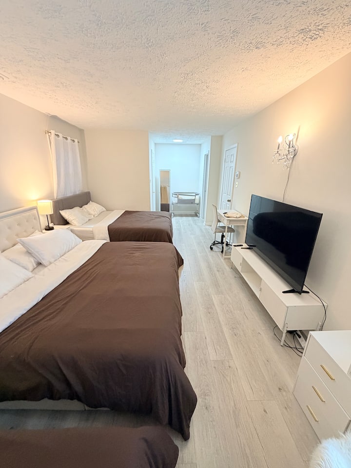 Home Near Dc Attractions, Free Parking,11 Beds - Maryland
