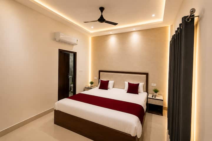 Shiv Shakti Dham Comfort Stay | Near Prem Mandir - 브린다반