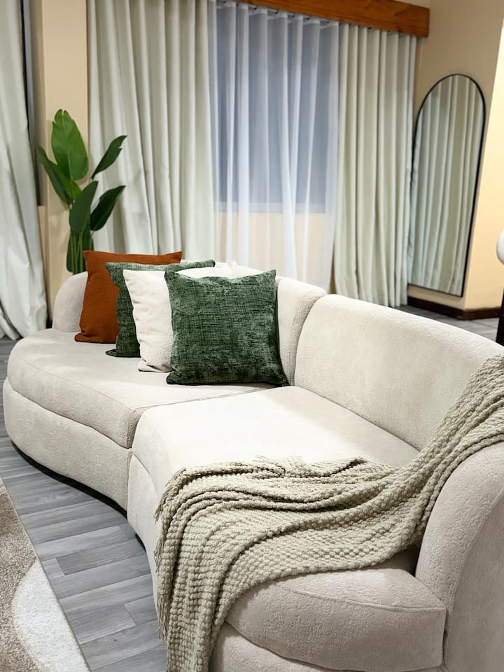 Sunlit Cove Homes - Cozy Apartment In Masaki - Dar es Salam
