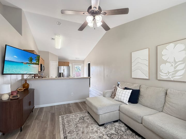 The Cedar Retreat | 3br Near Zion & Brian Head - Cedar City, UT