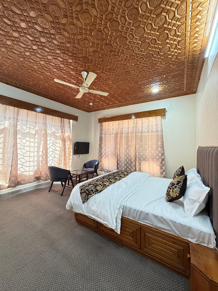 Full Villa Booking | Villa De Rose - Srinagar