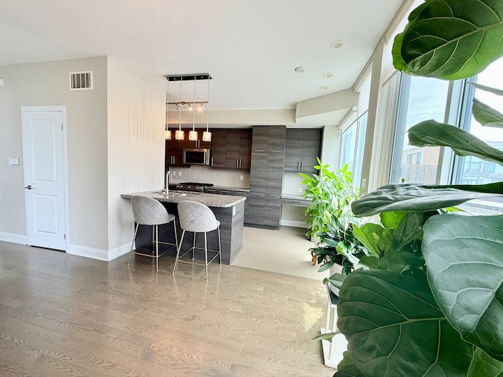 Beautiful Newly Modern Townhome In Mississauga - Brampton