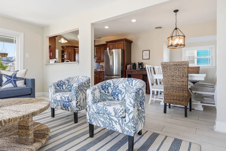 Brigantine Beach Block Retreat - North Shore 4 Br - Brigantine, NJ