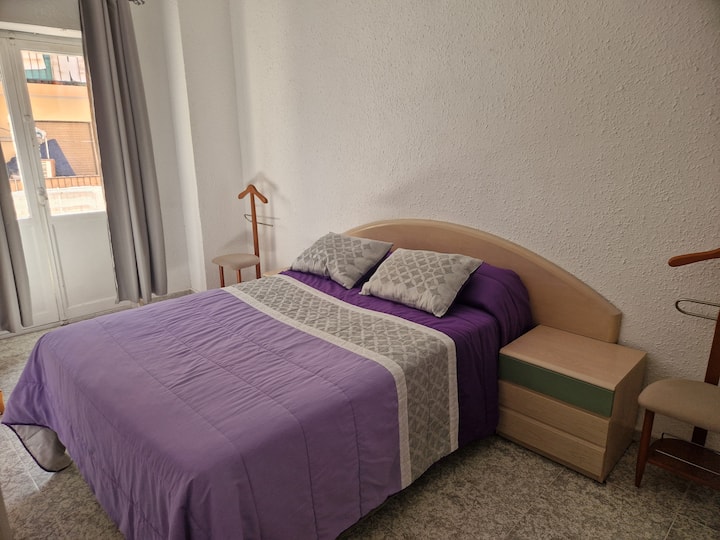 Apartamento De 4 Hab-solo Adultos £30pax 11 Noches - Alicante