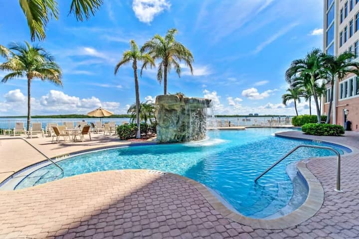 Family Retreat W/ Pool Near Gulf Beaches | 4 Units - Bonita Springs, FL