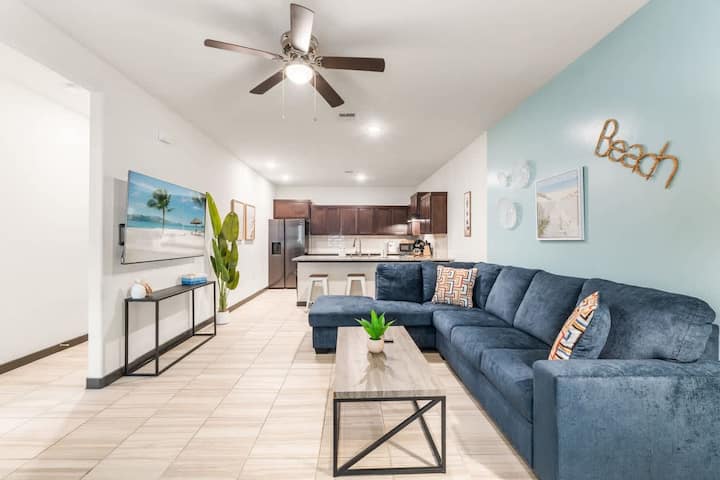 Coastal 2br 2ba Home   King Bed   Smart Tvs B - El Paso, TX