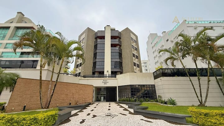Cobertura Com Piscina Em Caiobá - Matinhos
