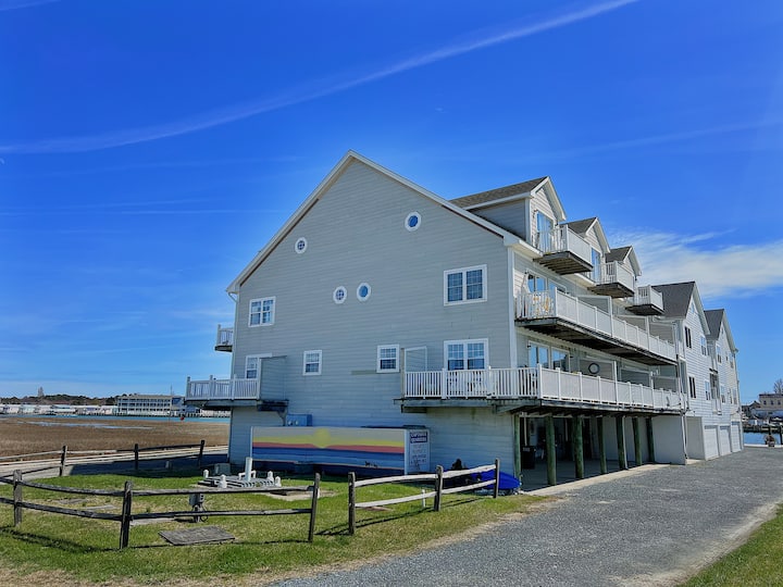 Magic Moments| Waterfront Marsh Island Getaway - Chincoteague, VA