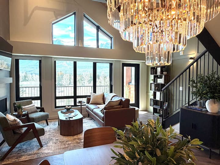 Alpenpeak Hydeaway At Ascent - Canada