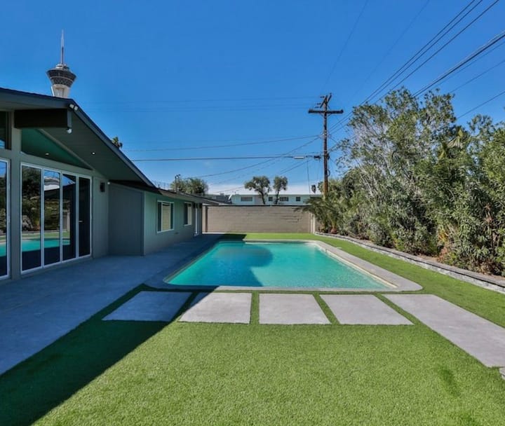 Chic Private Casita, 1 Minute To The Strip - Las Vegas, NV