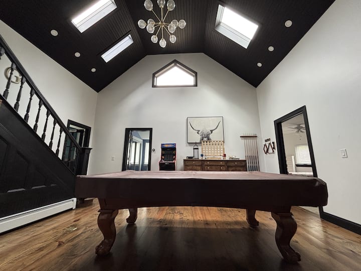 Catskills Farmhouse - Bethel, NY