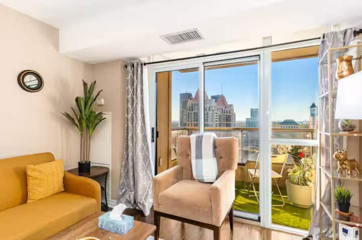 Luxury 3br Skysuite | Horizon Views & Parking - Mississauga