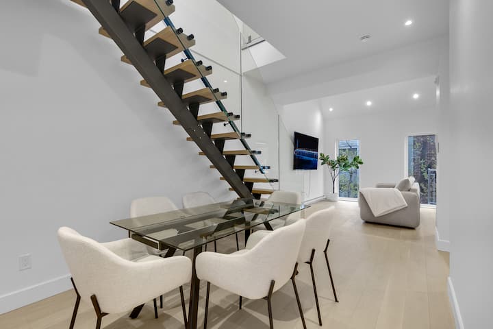 Luxueux Penthouse Près Du Centre-ville De Mtl - Laval, Canada