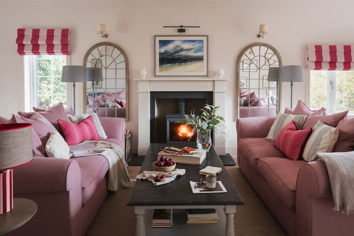 Highland Luxury For 8/9, Big Views, Hot Tub, Sauna - Glencoe