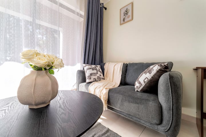 Apartment Near Or Tambo Airport | Golf View - Boksburg