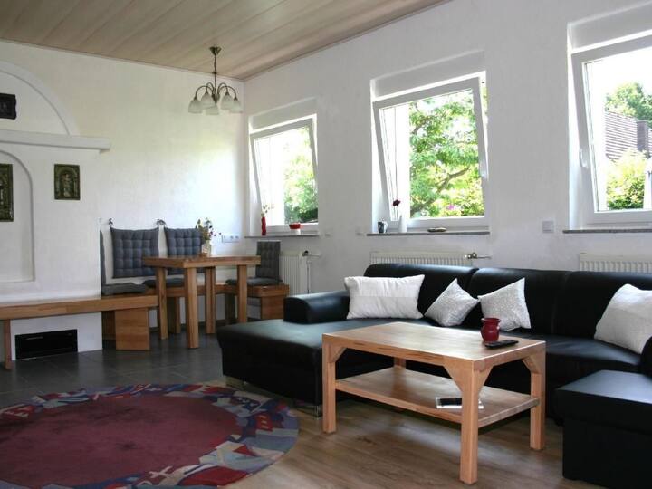 Helle Ferienwohnung In Mehren Mit Eigenem Garten - Mehren